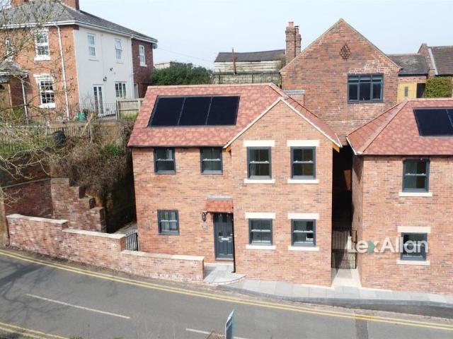 house for rent in Property, DY11 5YH