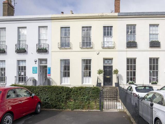 house for rent in Property, GL50 1HX