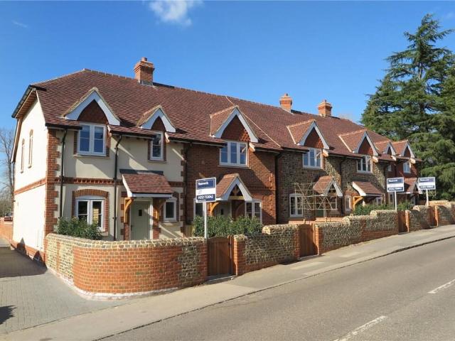 house for rent in Property, GU10 2BN