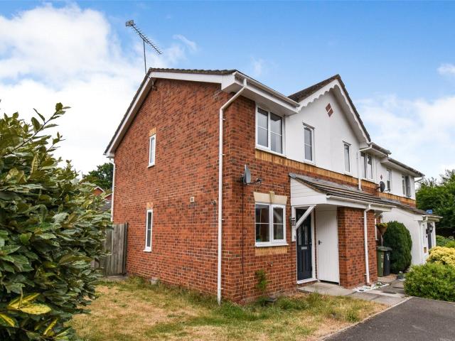house for rent in Property, GU12 5SS