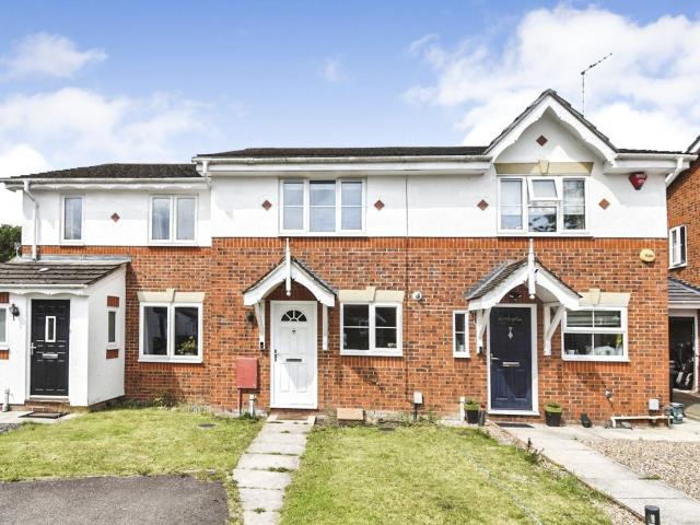house for rent in Property, GU12 5SS