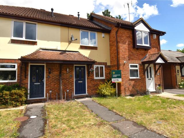 house for rent in Property, GU52 0YB
