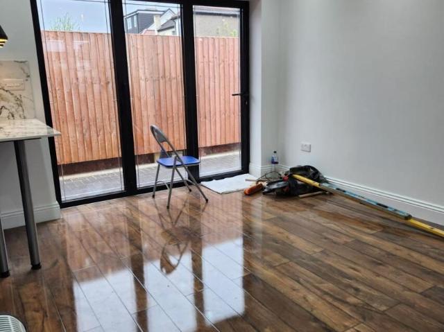 house for rent in Property, IG5 0FH