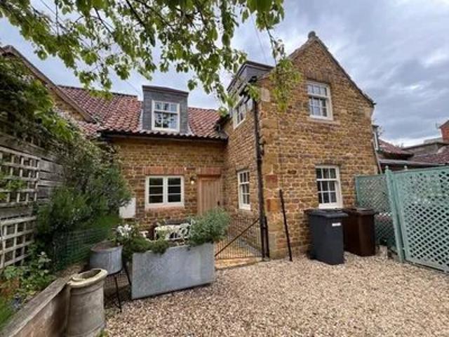 house for rent in Property, LE14 2AD