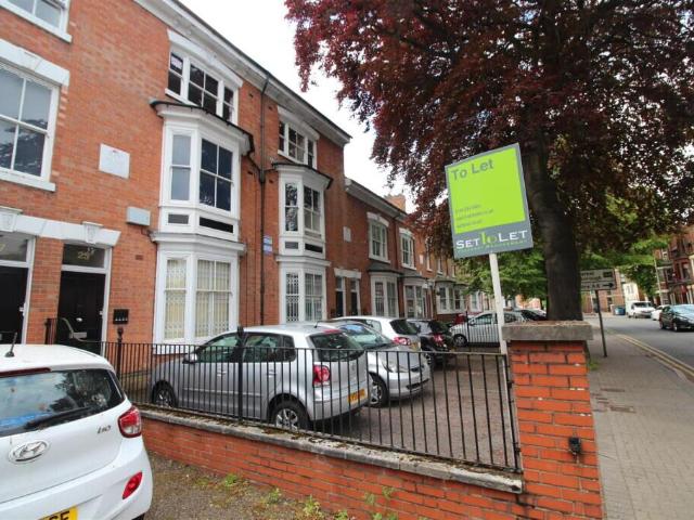 house for rent in Property, LE2 1QG