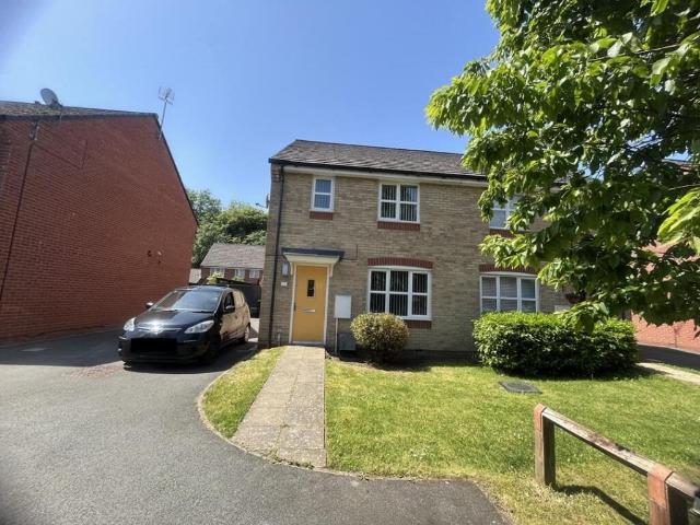 house for rent in Property, LL11 6DX
