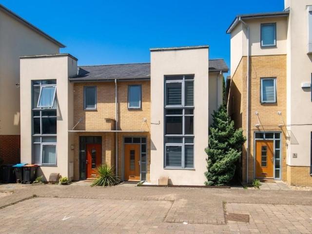 house for rent in Property, MK6 4BD