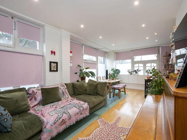 house for rent in Property, NW5 3LT