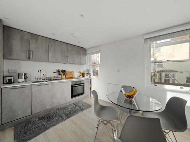 house for rent in Property, NW6 1DG