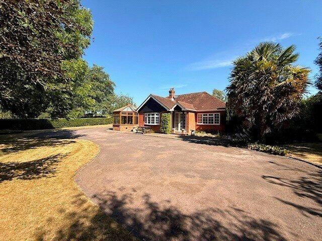 house for rent in Property, SP5 2QG