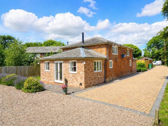 house for rent in Property, SY4 2AW