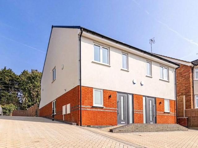 house for rent in Primrose Hill, WD4 8HX
