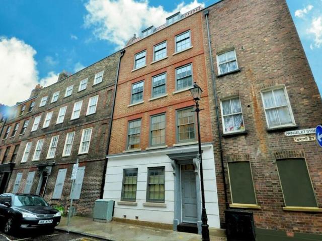 house for rent in Princelet Street, E1 6QH