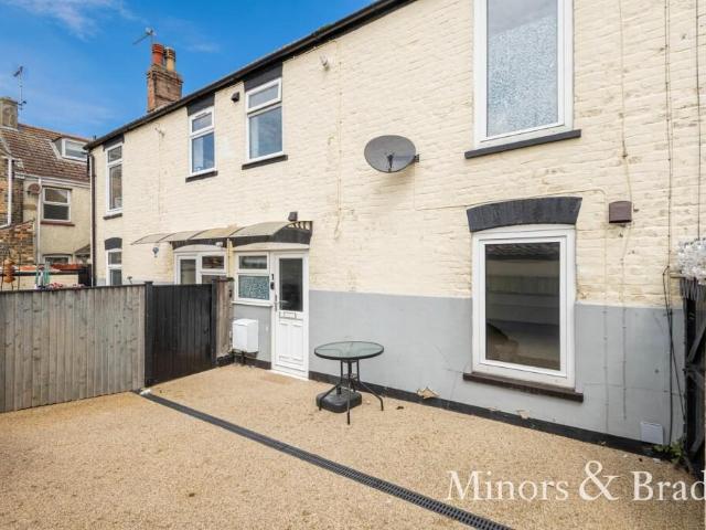 house for rent in Raglan Street, NR32 2LE
