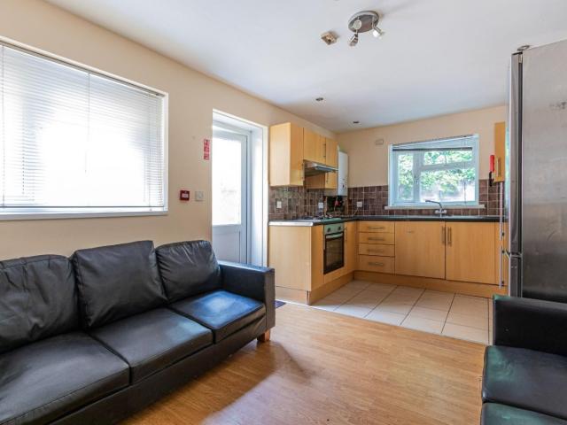 house for rent in Rhymney Street, Cardiff, CF24 4DG