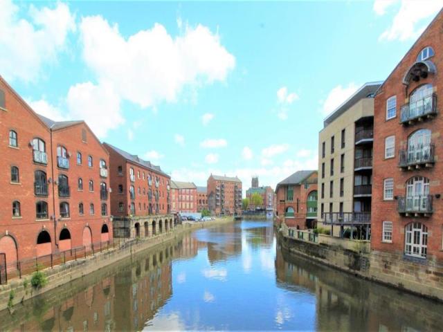 house for rent in Riverside Court, Leeds