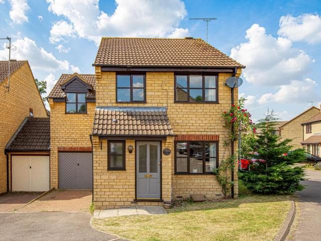 house for rent in Ron Golding Close, SN16 9XR