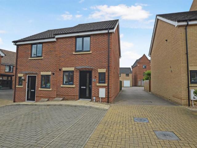 house for rent in Ron Hill Road, NR8 5GQ