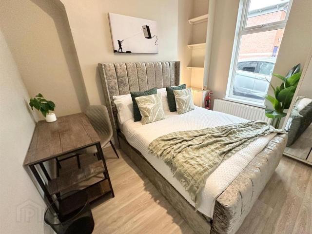 house for rent in Room 1, 46 Portmore Street, Portadown, Craigavon, BT62 3NF