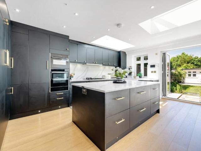 house for rent in Rockford Avenue, UB6 8AH