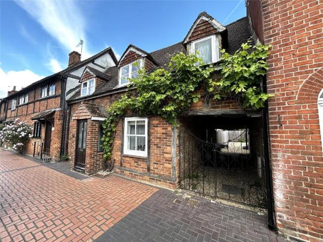 house for rent in Rose Street, RG40 1XU