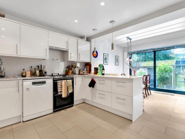 house for rent in Rosedale Court, N5 1TG