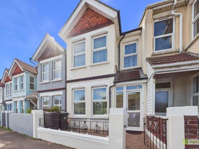 house for rent in Royal Parade, BN22 7AD