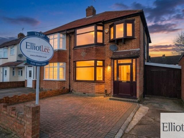 house for rent in Ryefield Avenue, UB10 9BX