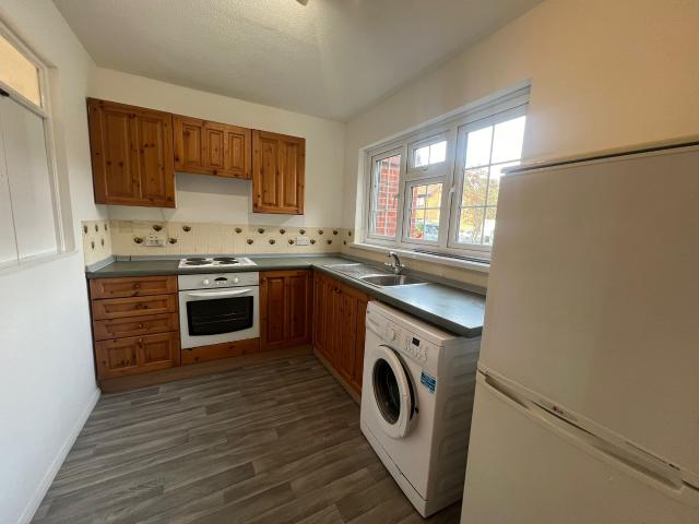 house for rent in Ryeland Close, Yiewsley, West Drayton, UB7 8AX