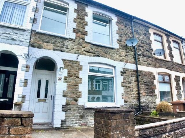 house for rent in School Street, CF83 3LB