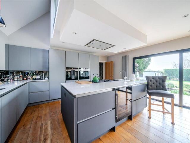 house for rent in Saunders Lane, GU22 0NU