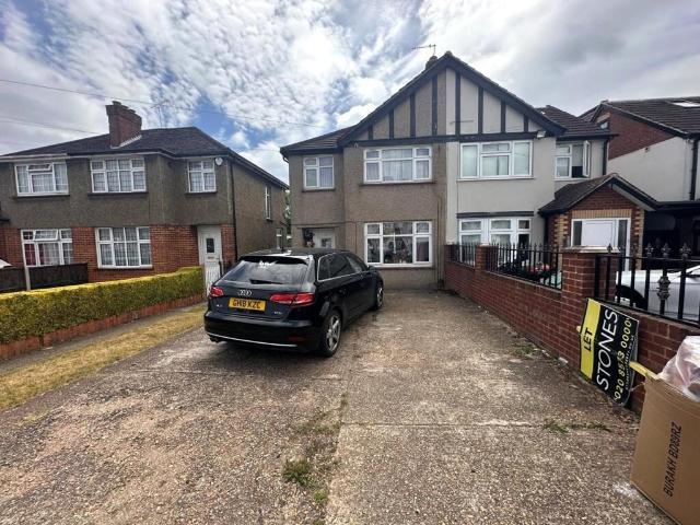 house for rent in Seaton Road, UB3 1NS