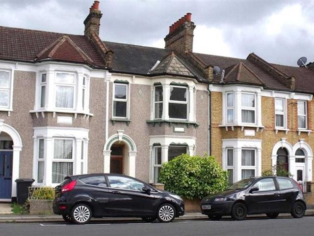 house for rent in Shorndean Street, Bellingham, Catford, London, SE6 2ES
