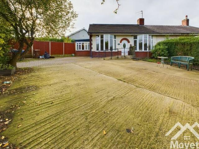 house for rent in Shadsworth Road, Blackburn