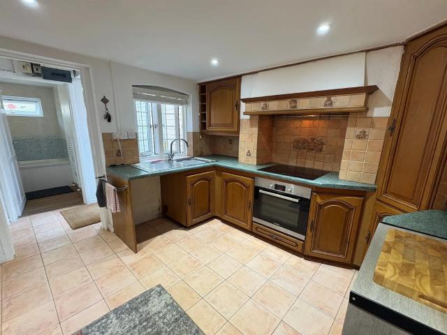house for rent in Shaftesbury Street Fordingbridge SP6 1JG