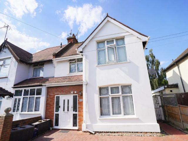 house for rent in South Avenue, SS2 4HR