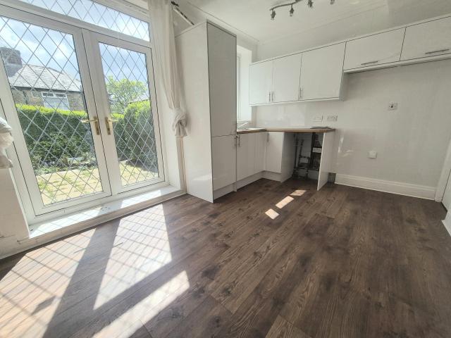 house for rent in Springhall Drive, Halifax, Halifax