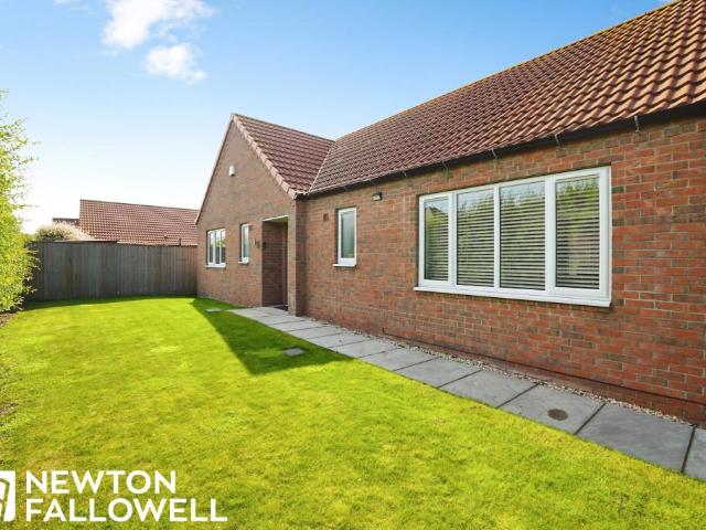 house for rent in St Marys Close, DN10 4JT