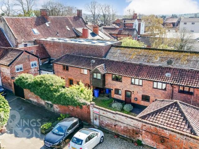 house for rent in St Marys Street, NR35 1AB
