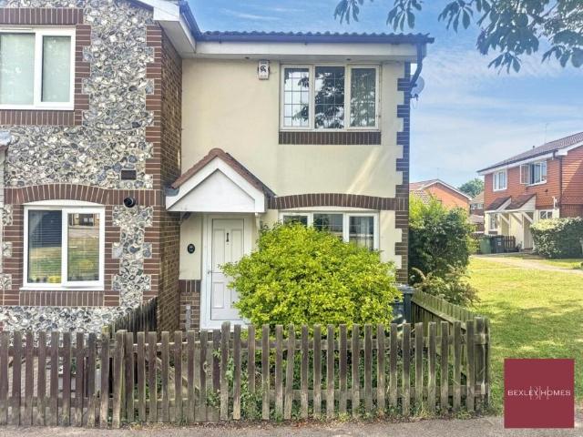 house for rent in St Pauls Close, DA10 0BA