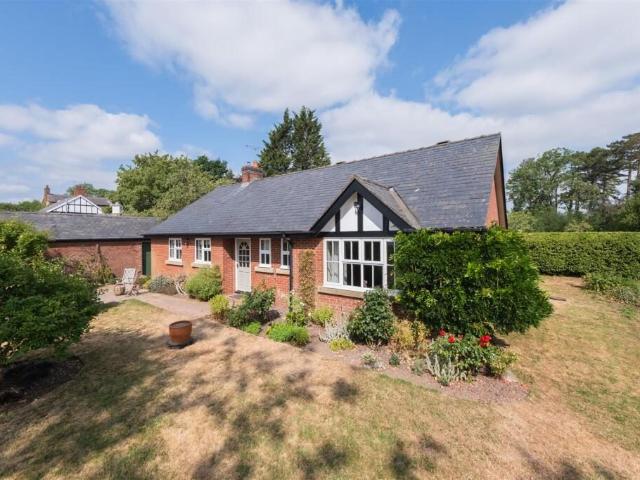 house for rent in Stoke Hall Lane, CW5 6AS