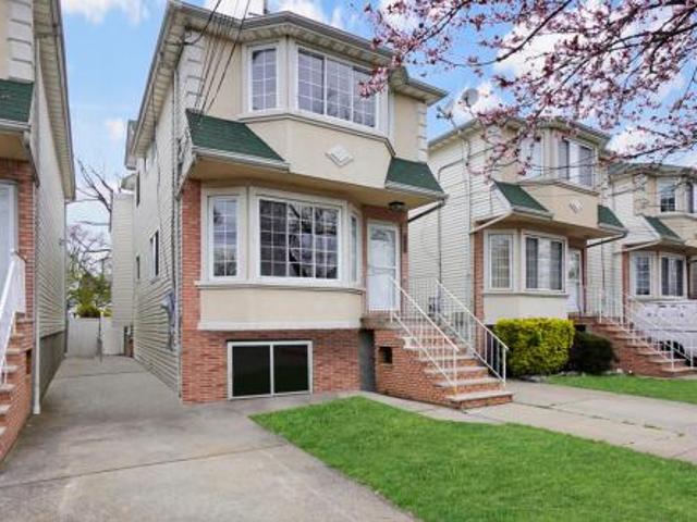 House for Rent in Staten Island, New York, Ref# 201988197