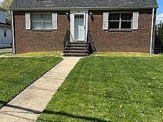 House for Rent in Staten Island, New York, Ref# 201989813
