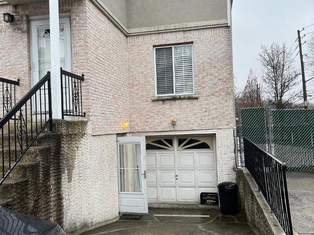 House for Rent in Staten Island, New York, Ref# 201995907