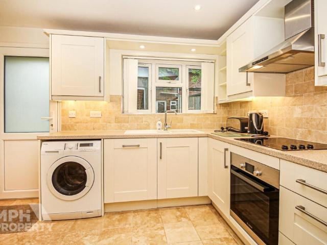 house for rent in Station Road, NR9 5AA