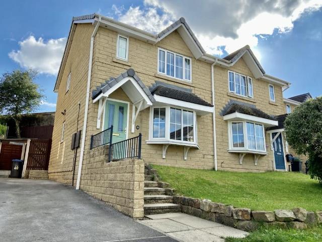 house for rent in Steadings Way, BD22 6SD