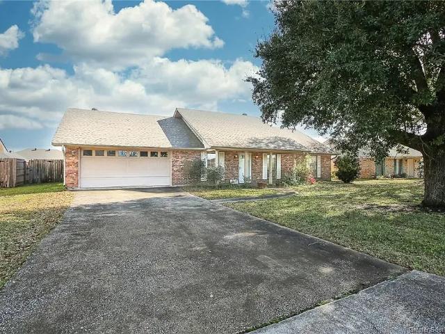 House for Rent in Sulphur, Louisiana, Ref# 202083967