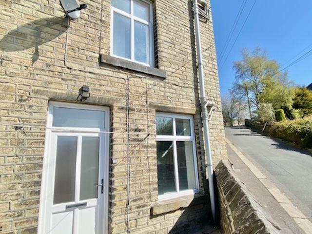 House for rent Lane Ends Terrace, Halifax, HX3 8HJ