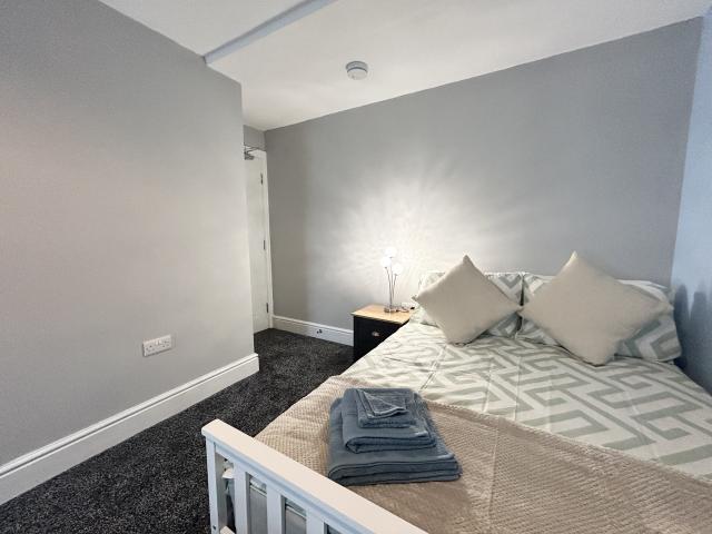 House for rent Liverpool Road, Eccles, M30