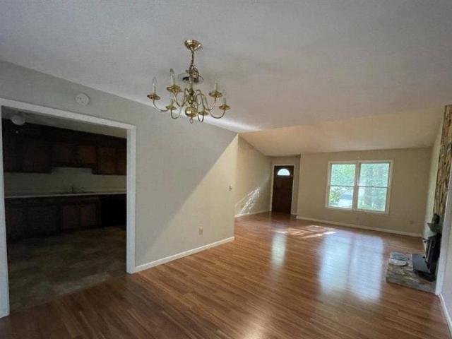 House for rent or individual rooms
